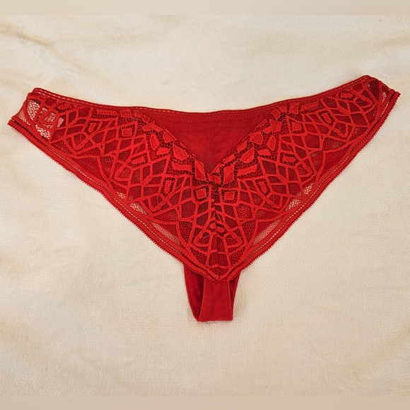 Freya | Intimates & Sleepwear | Freya Soiree Lace Longline Underwire ...